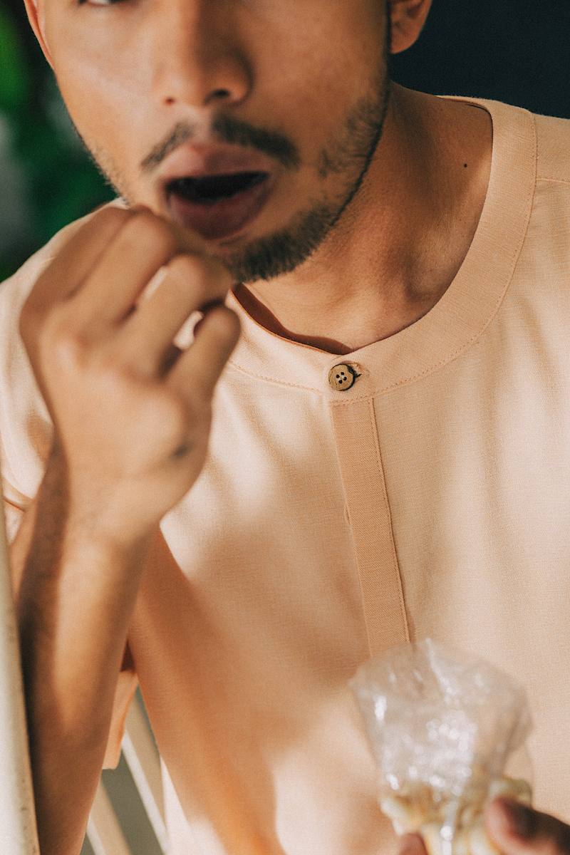 Lifewear – Tagged "baju-melayu"– THAWB